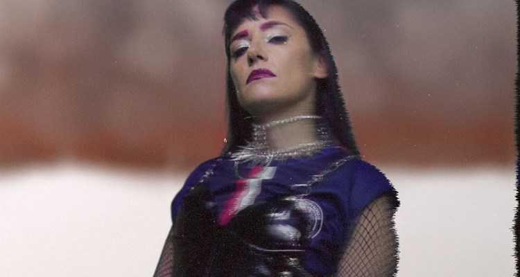 Sara Hebe adelanta su nuevo disco con Sal Fina - Discográficas