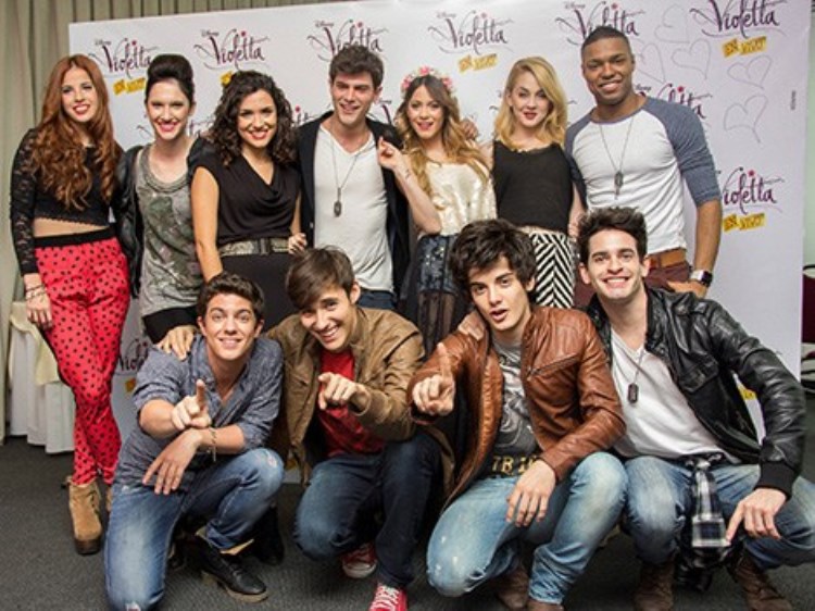 Arriba 58+ imagen elenco de violetta segunda temporada - Abzlocal.mx